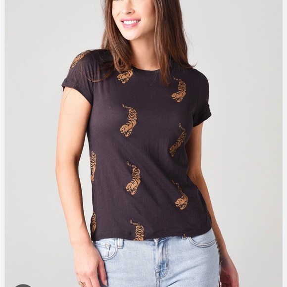 Monrow | Tops | Monrow All Over Tiger 9s Tee | Poshmark